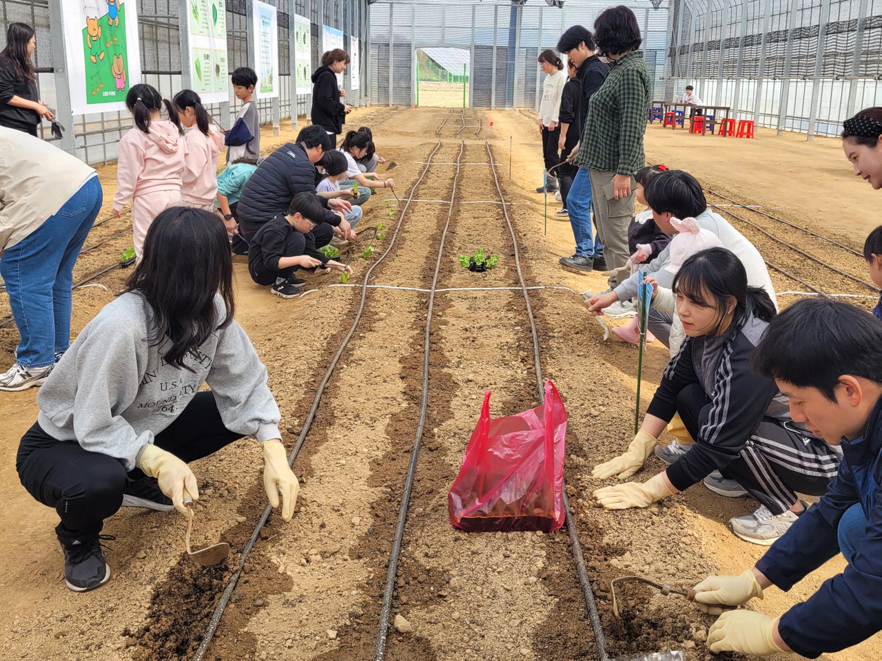 이루안건축사무소, 생거진천 케어팜 후원금 전달